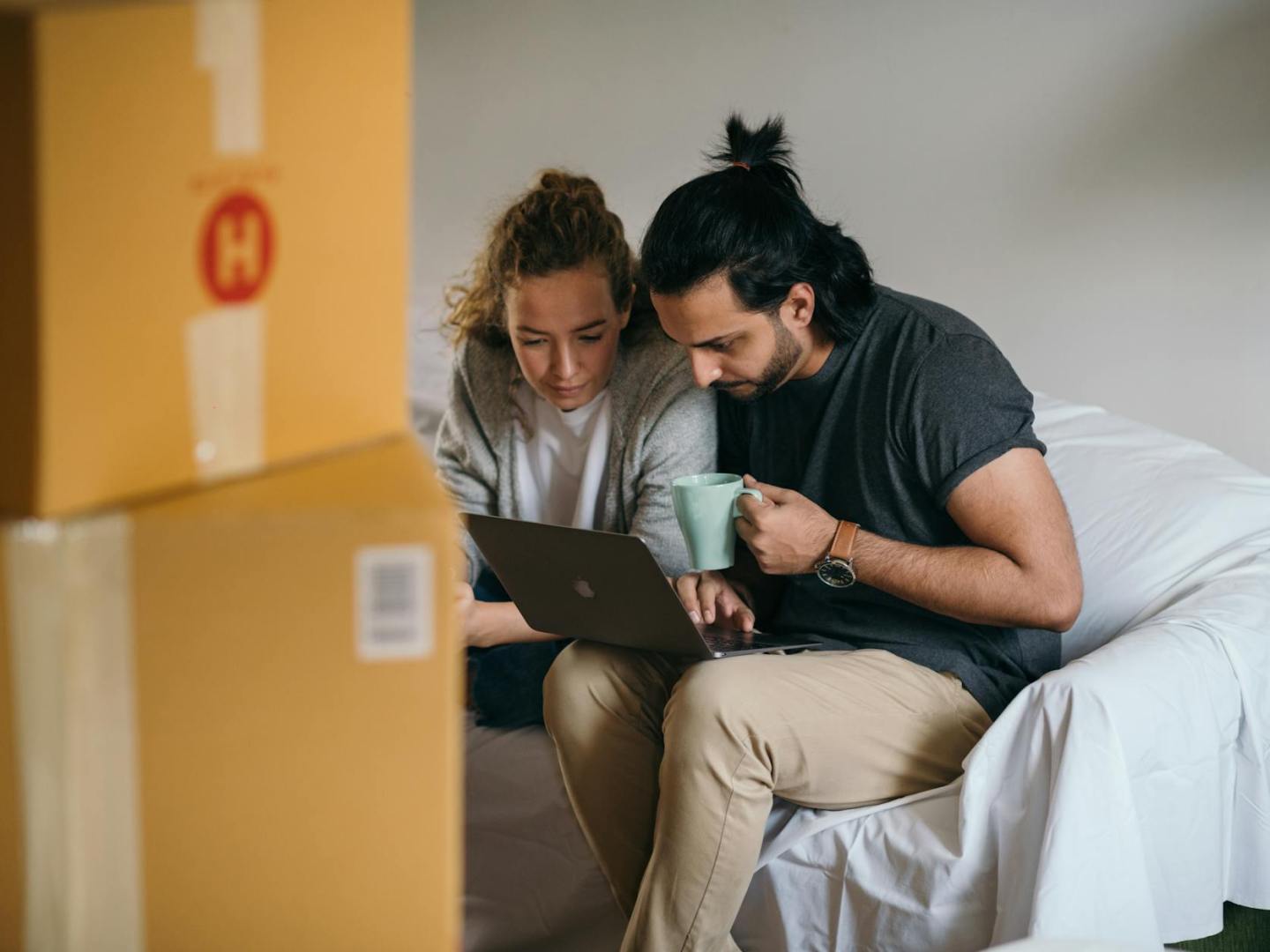 Renting an apartment – ESL Directions